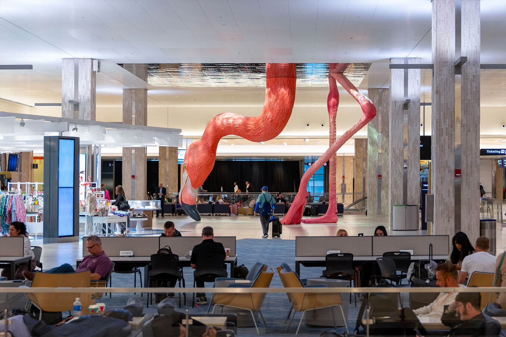 Street Art : Installation Flamingo Époustouflante par Matthew Mazzotta ...